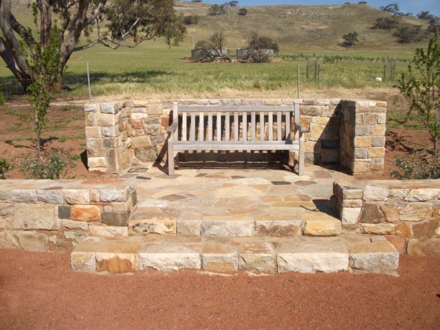 Stonemason Perth | Brett Chaney Traditional Artisan Stone Mason